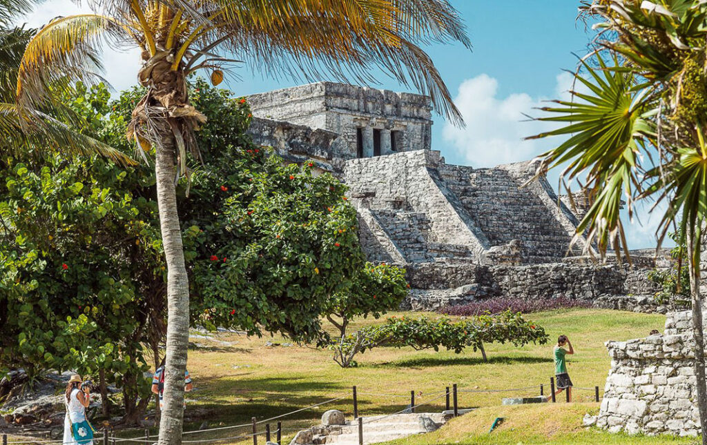 Pyramid Mexico – 💎 ReCreating Shambala – New Earth Foundation 🌎